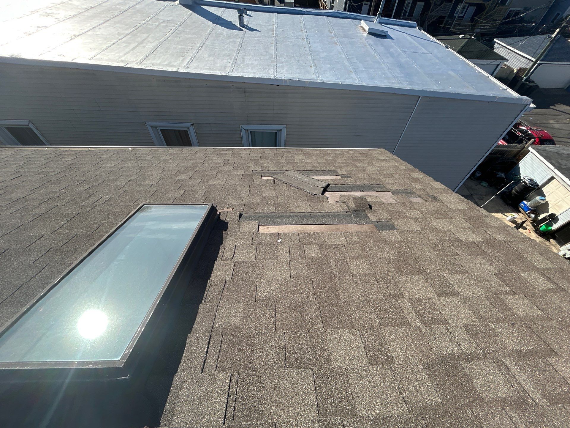 Loose Shingles on Your Chicago Roof? Here’s What You Need to Know